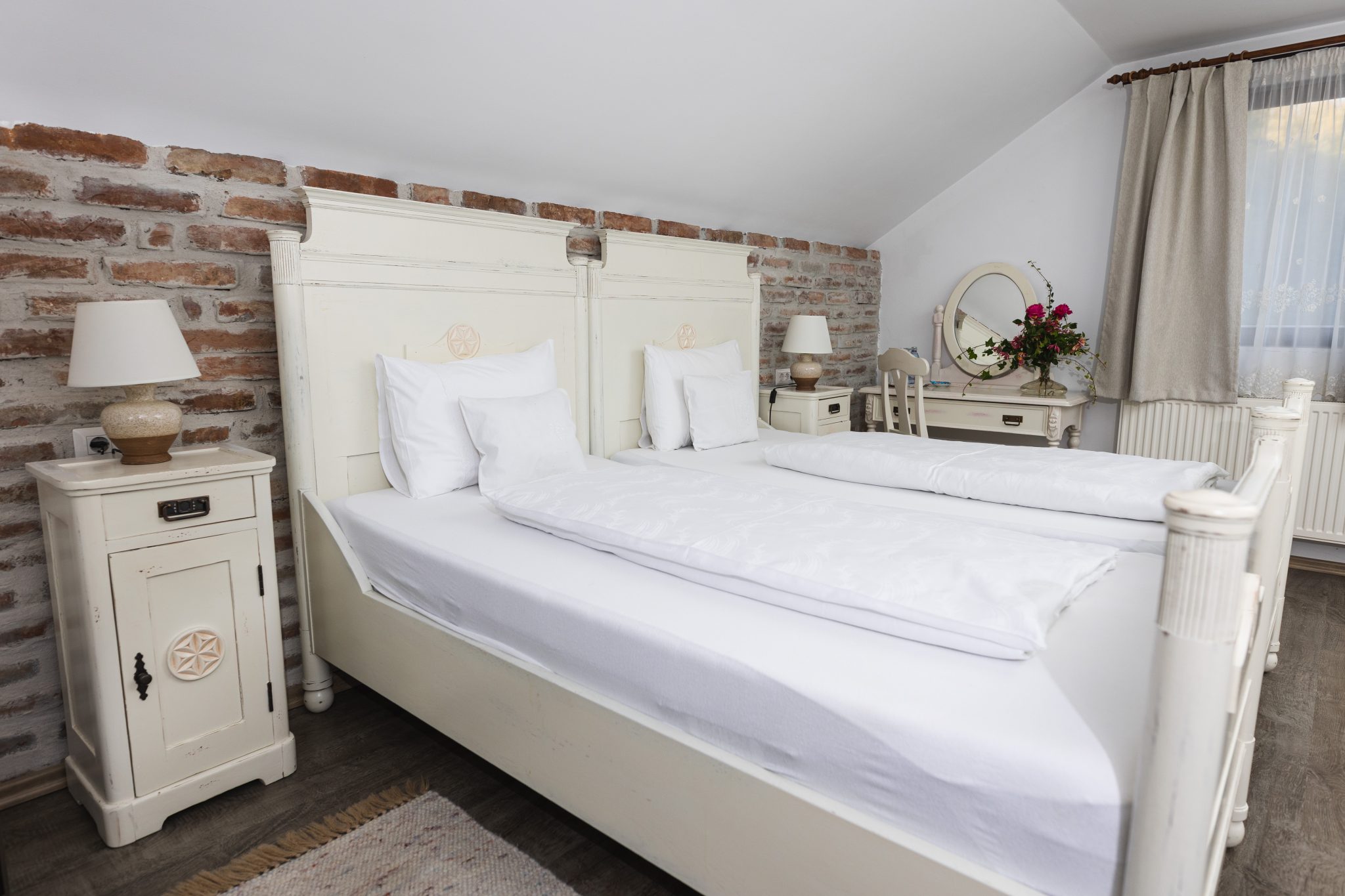 Camere – Casa Tirol Blaj